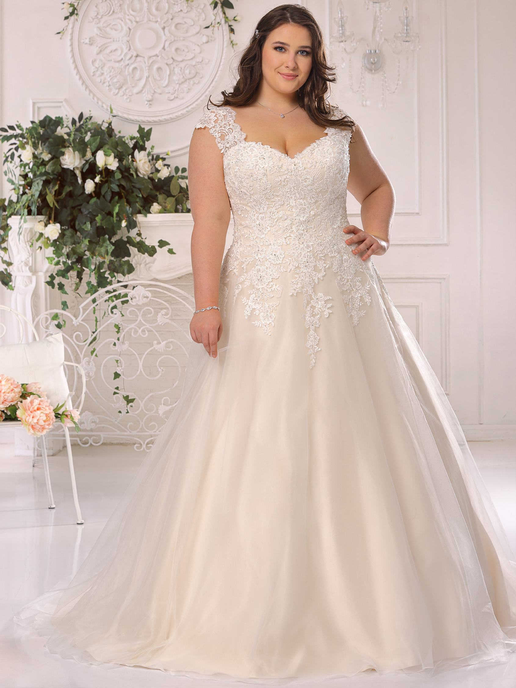 Wedding dresses & bridal gowns | Ladybird